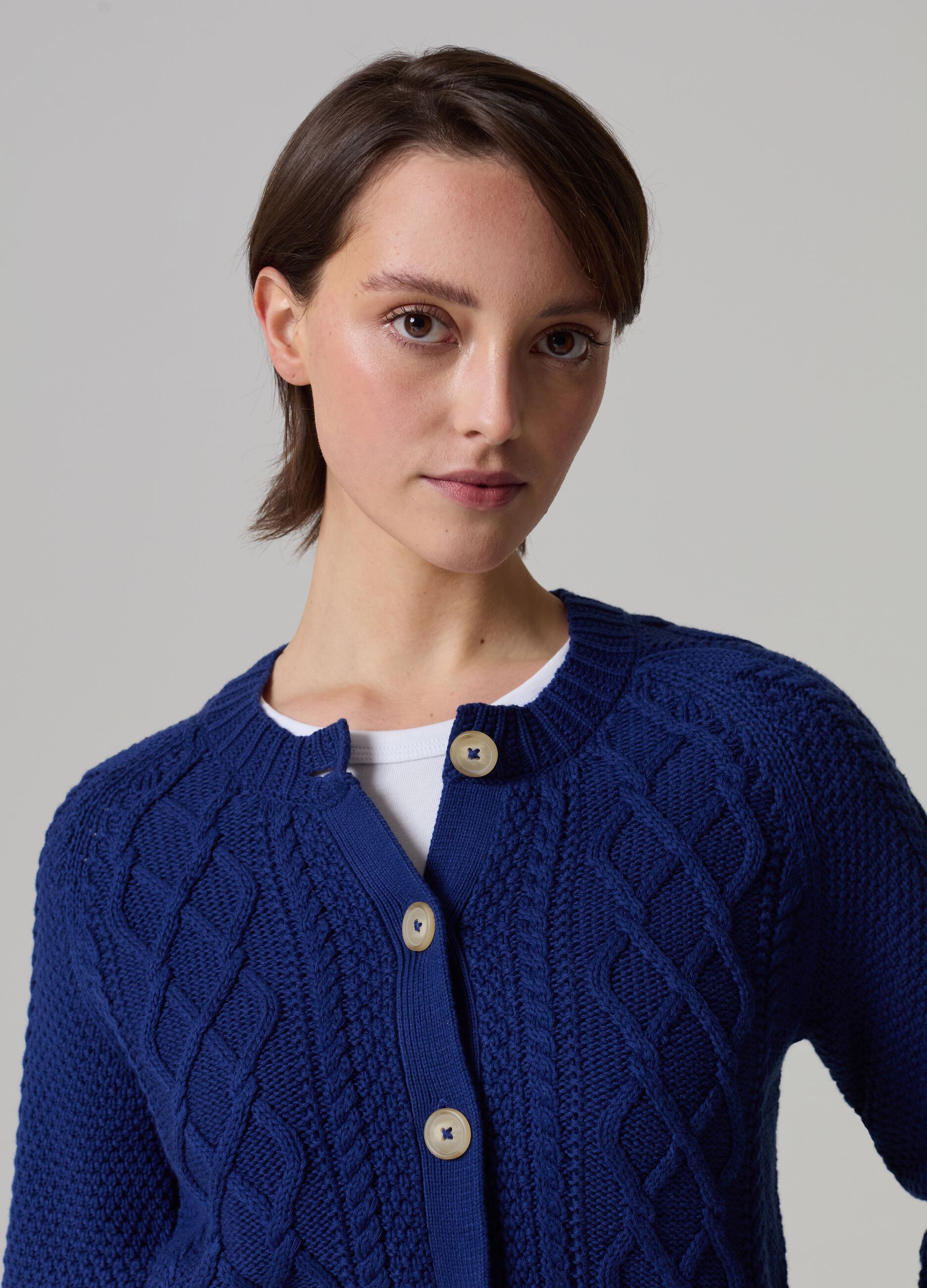 Woman's Royal Blue Cable-knit cardigan with diamond motif | PIOMBO