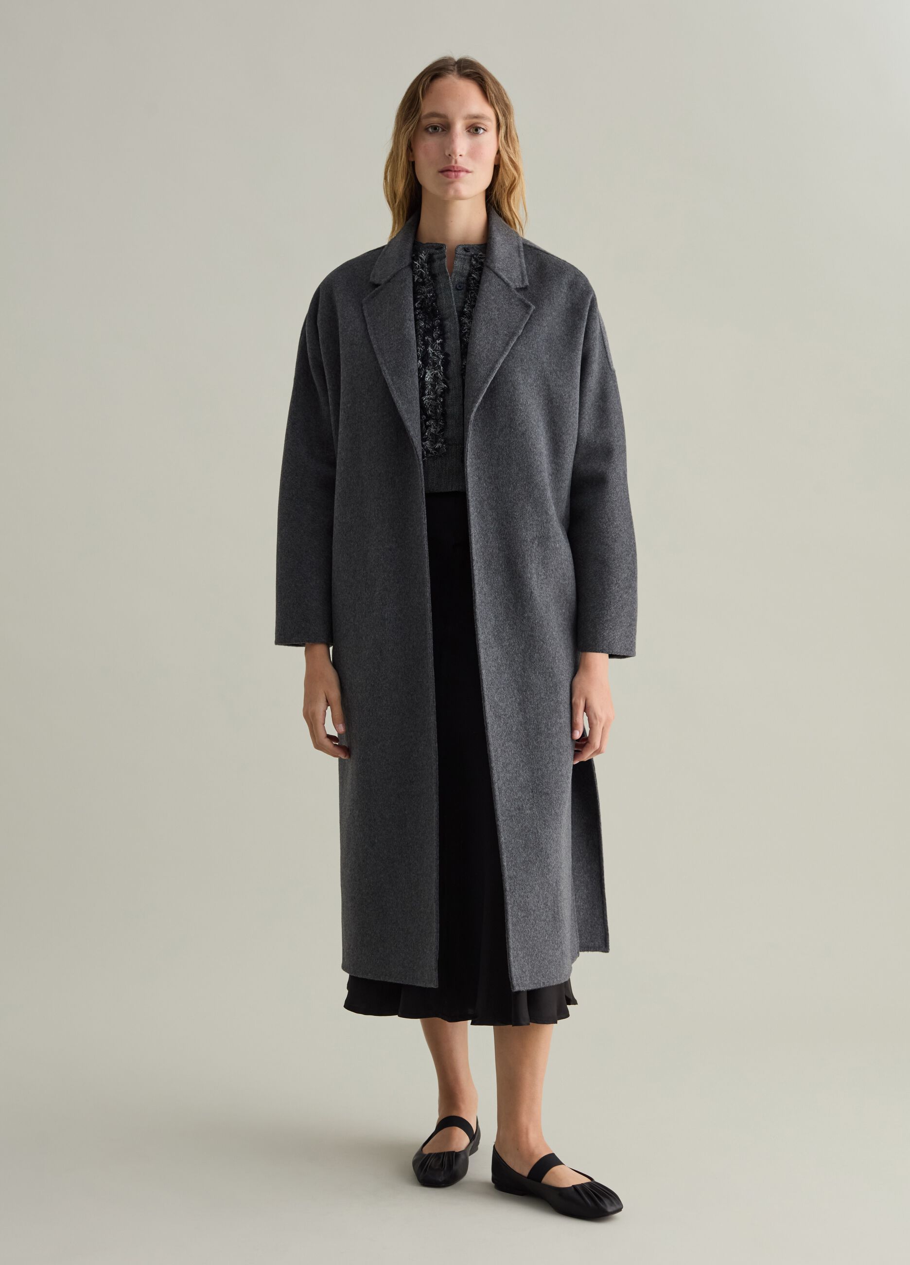 Woman's Contemporary long coat with belt | PIOMBO